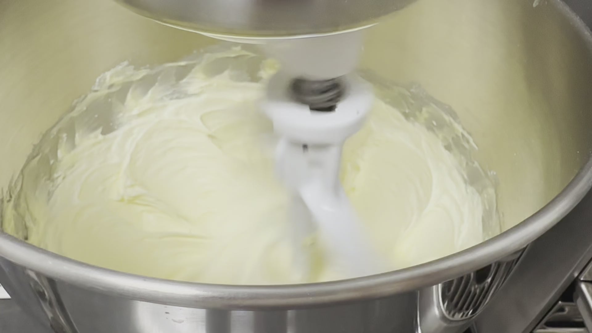 Sift Cakes and Cookies